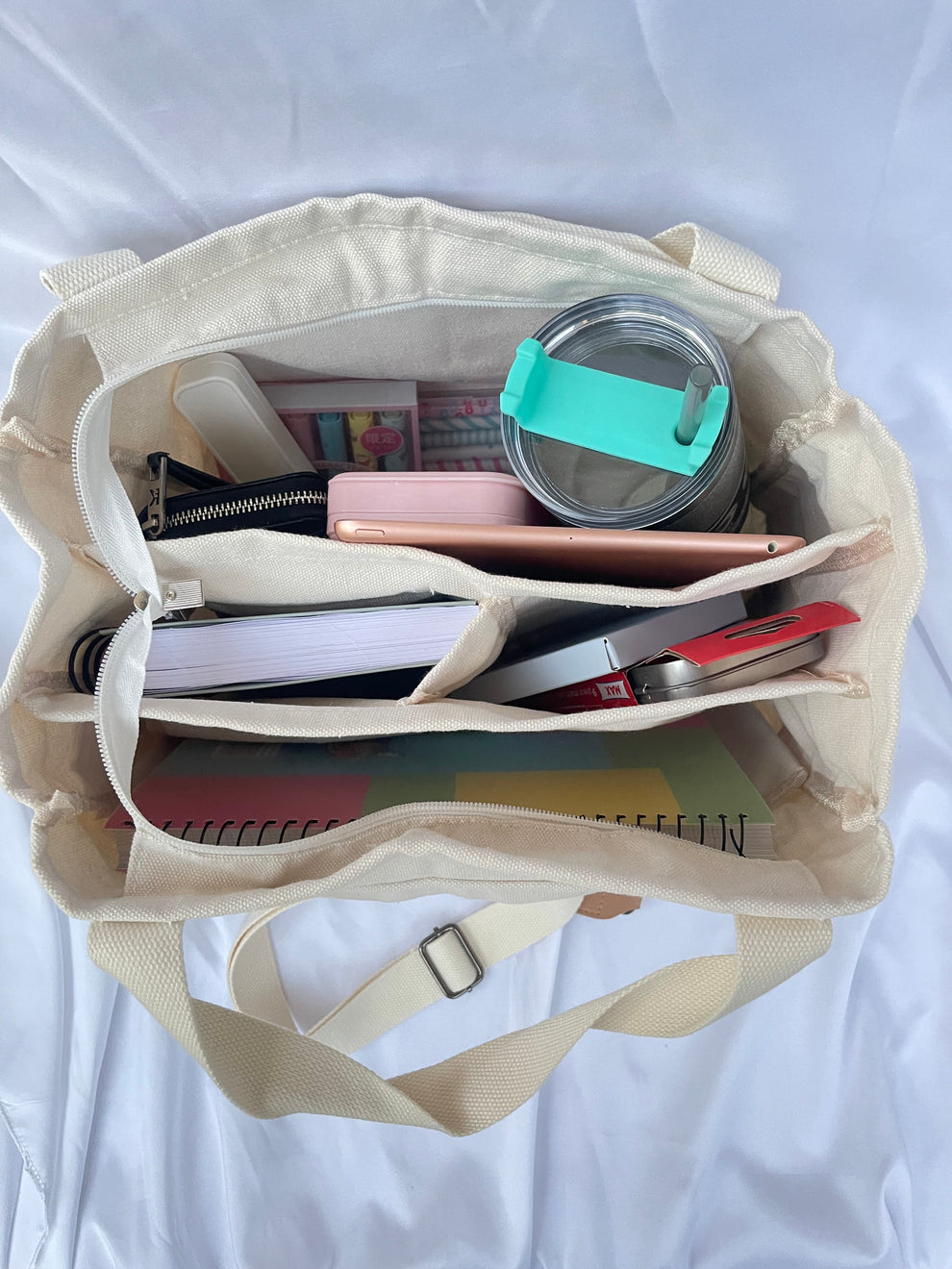 THE VIRAL TOTE BAG for pre orders – Memories shop